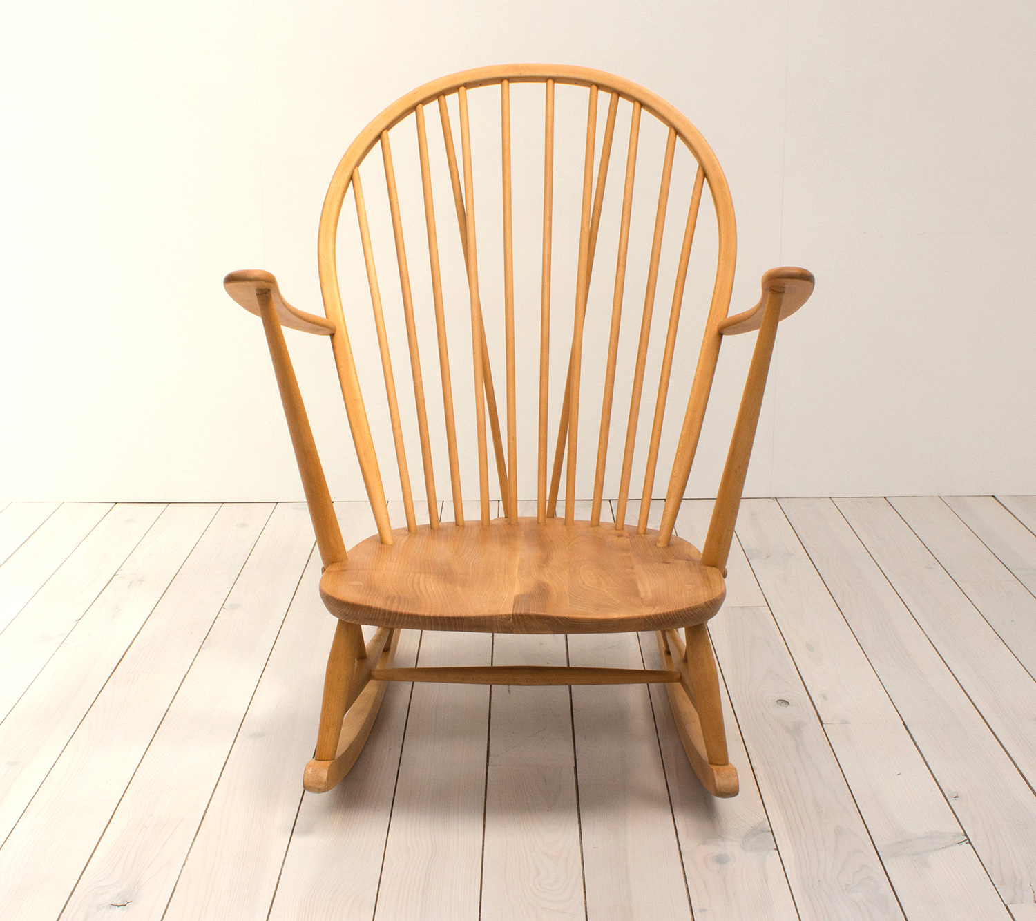 Ercol Windsor Grandfather Blonde Rocking Chair - Arc Furniture