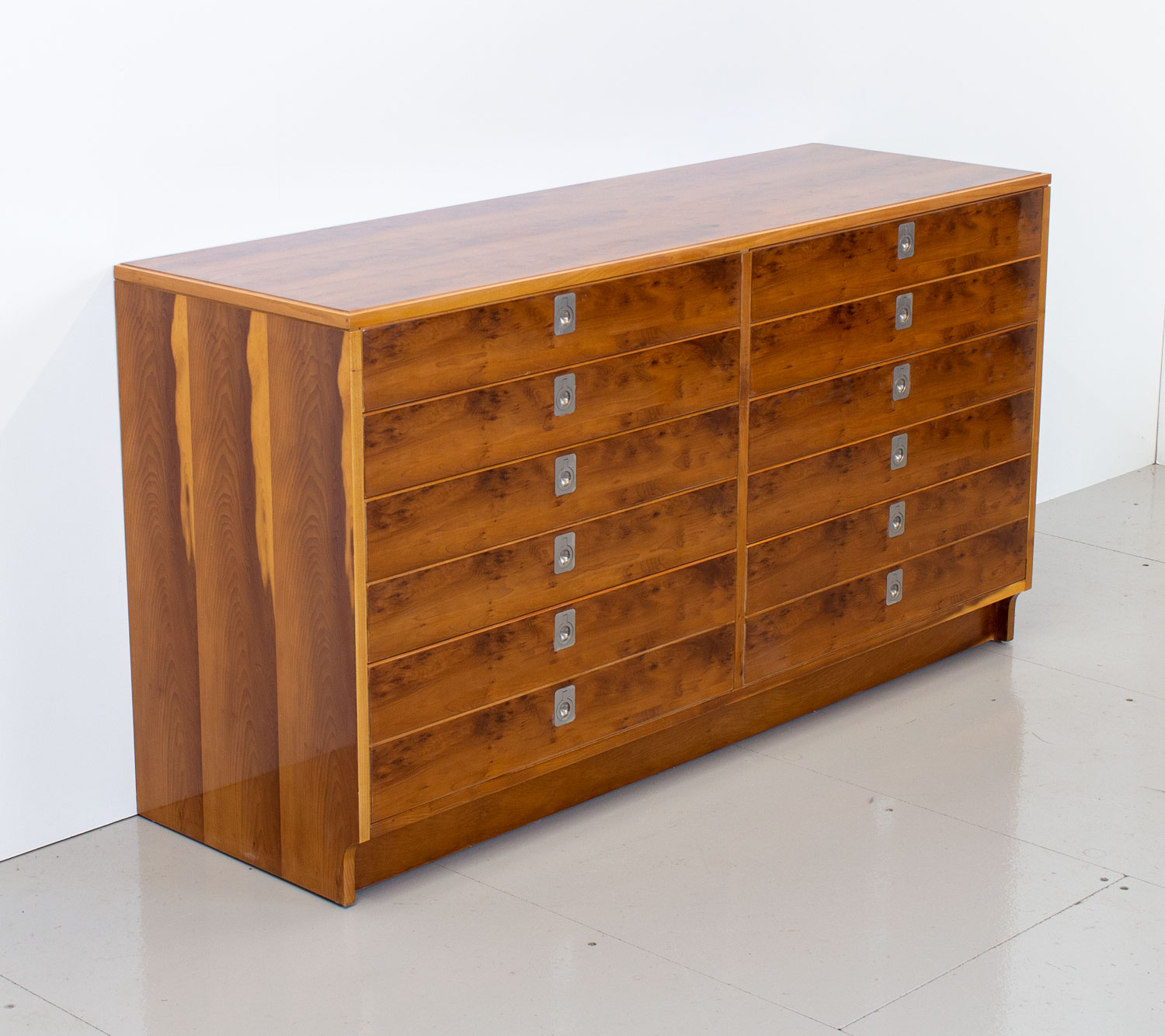 Yew Chest of Drawers by Robert Heritage for Archie Shine - Arc Furniture